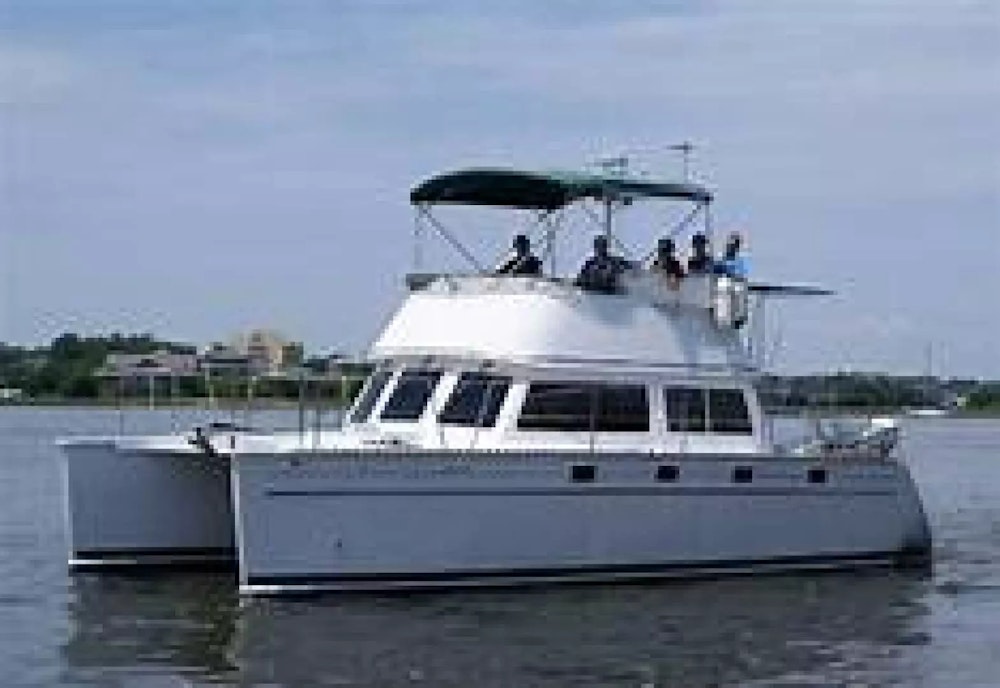 2004 PDQ 34 Power Catamaran 35' Yacht For Sale | CATAMOUNT | Seattle Yachts