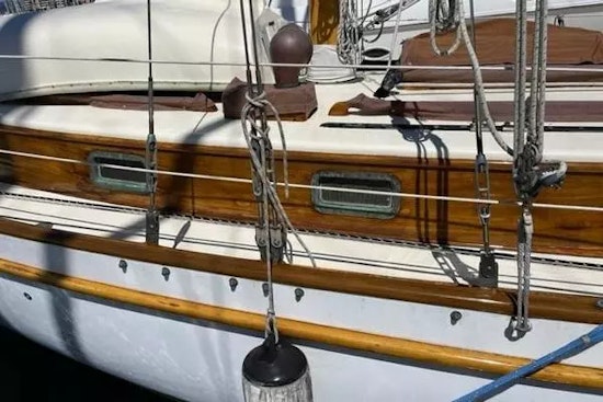 1981 Cape George 36' Yacht For Sale | MARIPOSA | Seattle Yachts